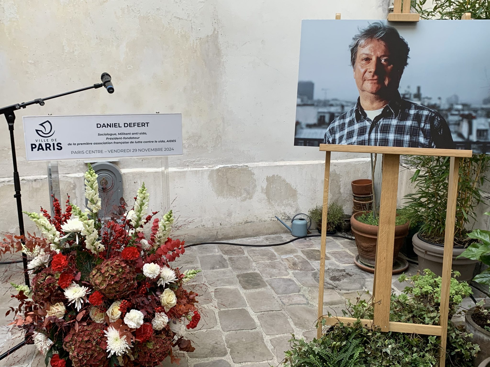 Hommage à Daniel Defert, pionnier de la lutte contre le sida ! - Elogie ...